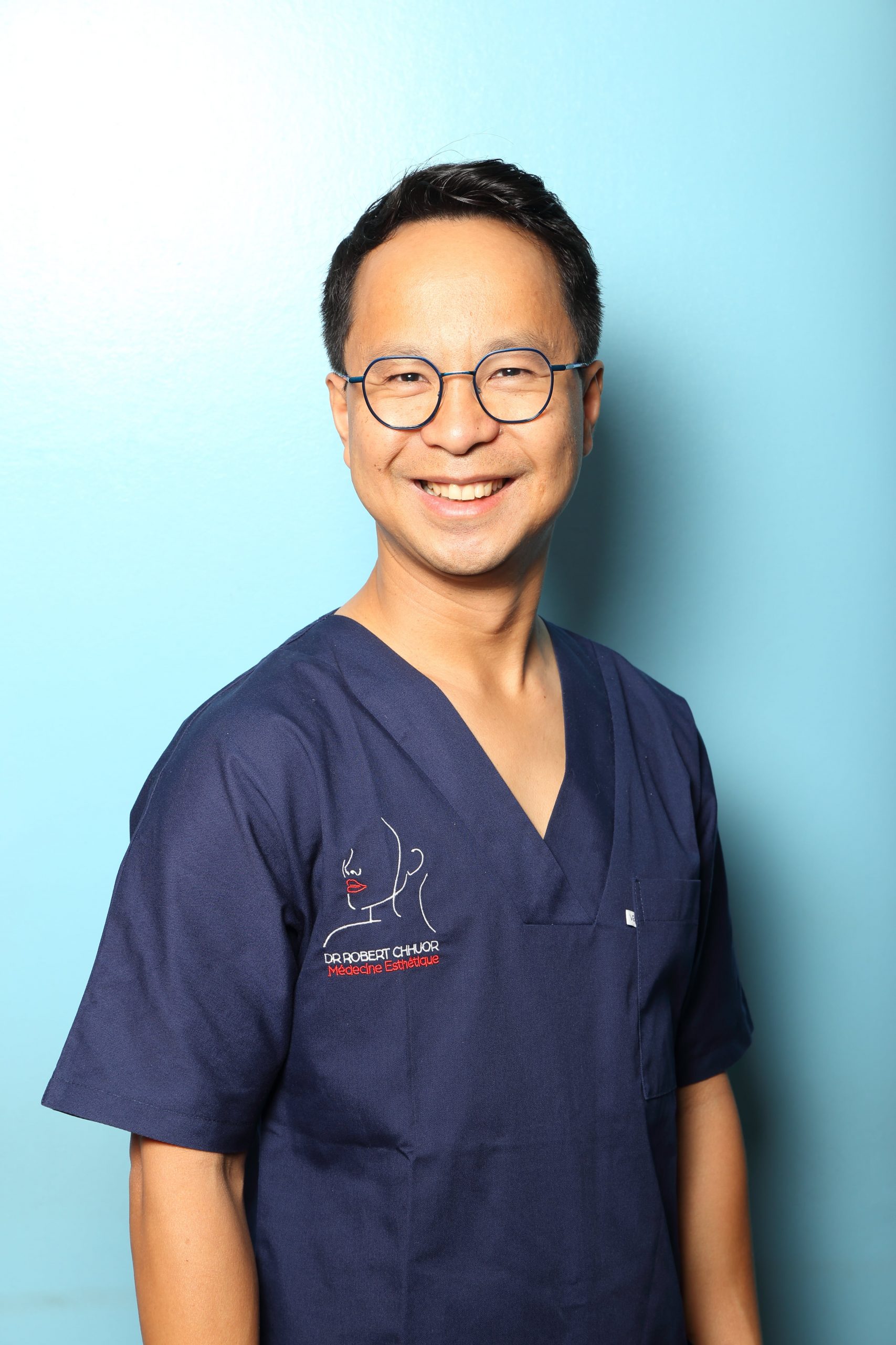 Traitement des rides de la glabelle à Nantes | Médecine esthétique